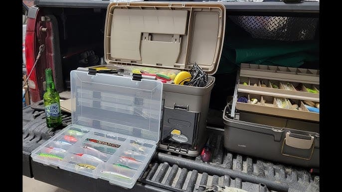 Best Saltwater Tackle Boxes, Bags, & Backpacks Reviewed - USAngler