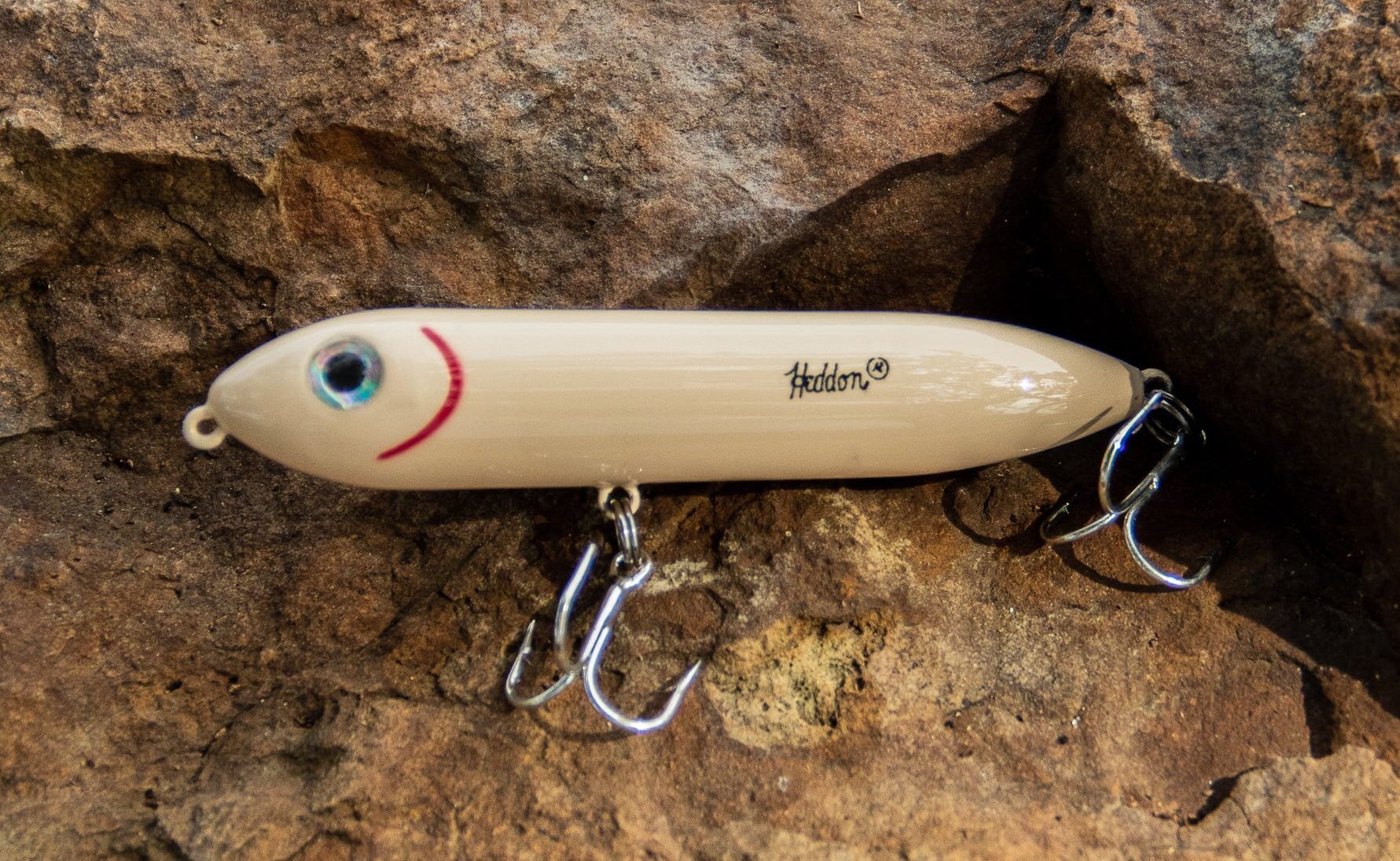 How to Rig and Fish a Topwater Lure: A Guide for New Anglers - USAngler