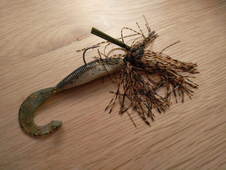 How to Fish a Jig: A Guide for New Fishermen - USAngler