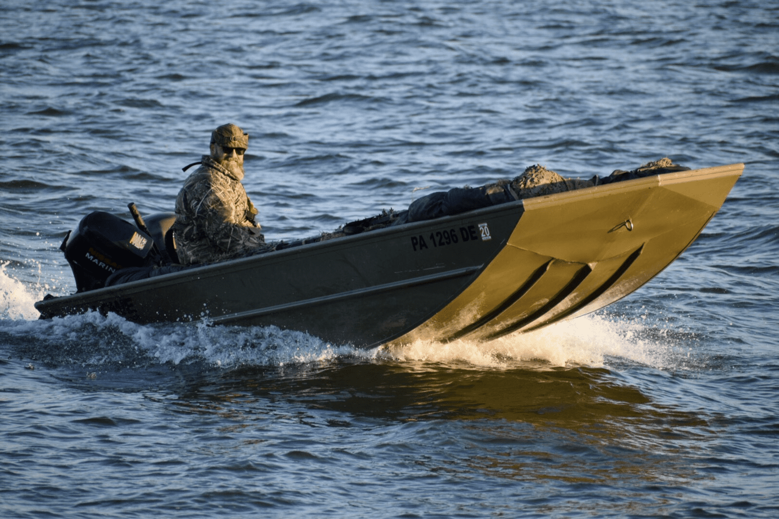 Best Jon Boats for Hunting and Fishing: Which Boat is Right for You ...