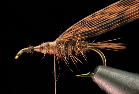 The Best Fly Tying Vises Reviewed: Choosing Your Next (or First) Fly ...